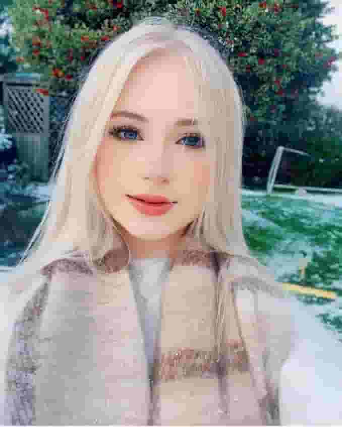 Annabel Hughes Instagram and TikTok Influencer Media Kit - ViralMango